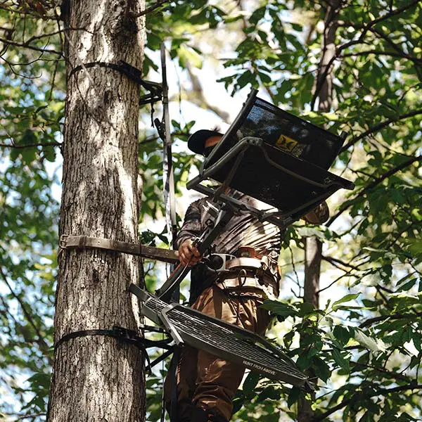 Essential Tree Stand Safety Tips | Blocker Outdoors